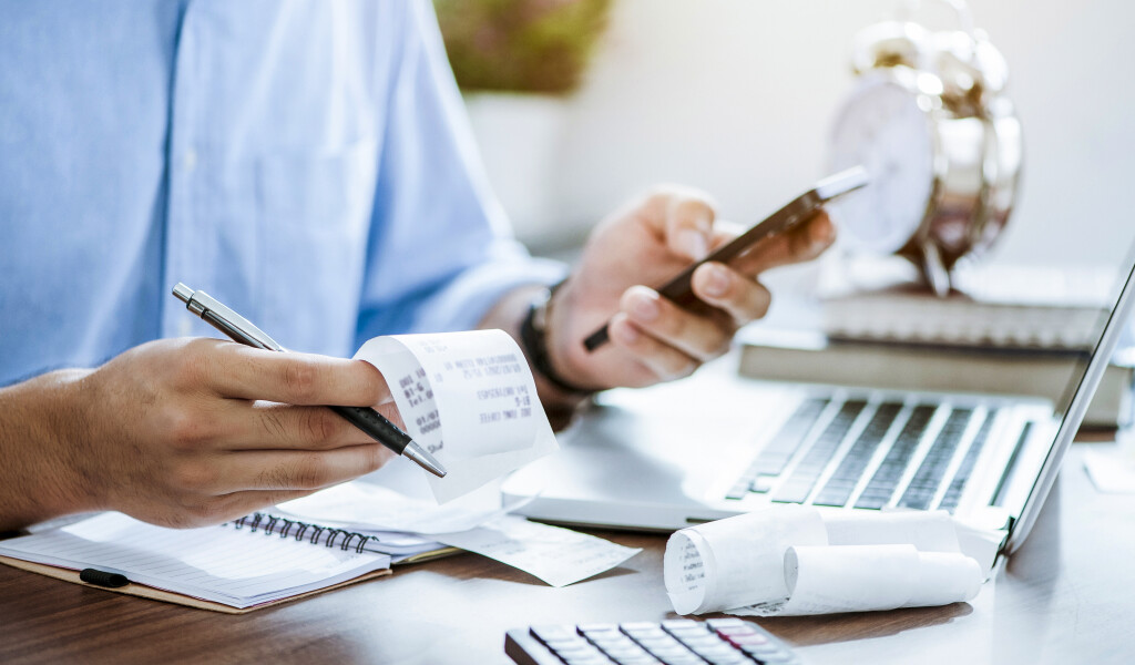 How to Free Your Accounts Receivable Staff from Manual, Repetitive ...