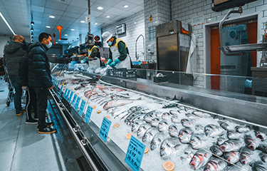 UK supermarkets selling more chilled, value-added fish products ...