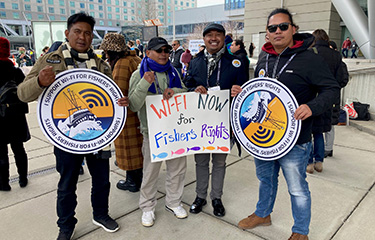 Indonesian migrant fishers protest lack of Wi-Fi onboard distant-water ...