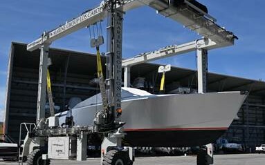 Marine Travelift delivers variable width mobile boat hoist | WorkBoat